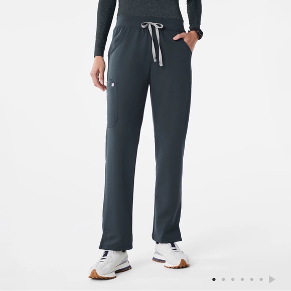 Figs | Pants & Jumpsuits | Figs Kade Cargo Scrub Pants | Poshmark